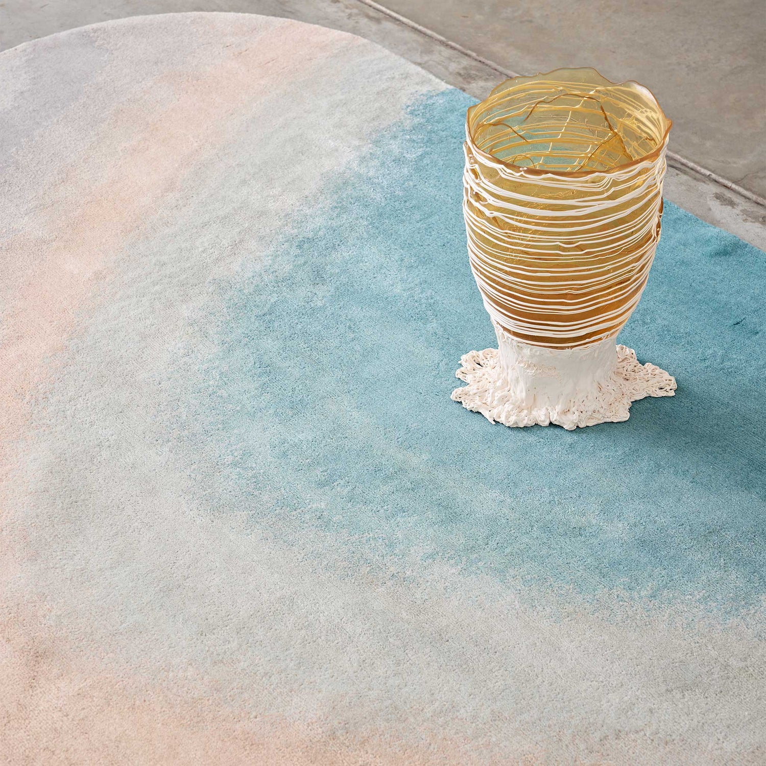 Gradient | Lightshift - Tappeti Fine Handcrafted Rugs + Carpets